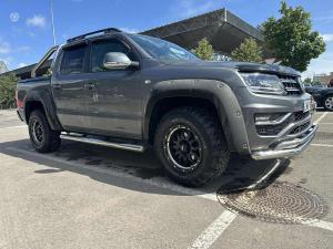 Grey Volkswagen Amarok 2011 in Klaipeda, with an engine capacity of 1.97 L and mileage of 28 thousand km for 12500 €, photo 4 on AUTOMOTO.COM.LV