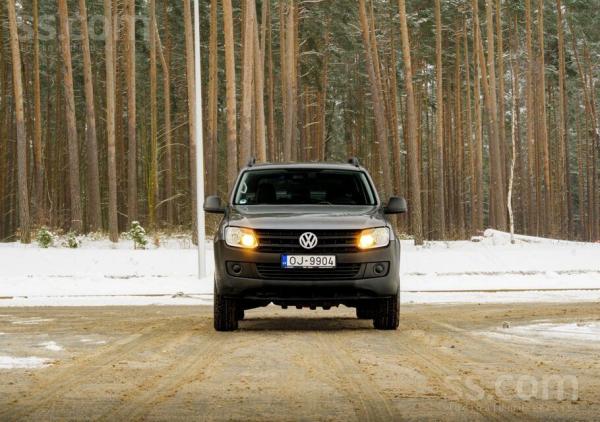 Pelēks Volkswagen Amarok 2011 Rīga, ar dzinēja tilpumu 2.00 L un nobraukumu 242 tūkst. km par 12990 €, foto 3 vietnē AUTOMOTO.COM.LV