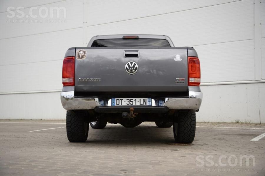 Pelēks Volkswagen Amarok 2011 Rīga, ar dzinēja tilpumu 2.00 L un nobraukumu 240 tūkst. km par 10900 €, foto 7 vietnē AUTOMOTO.COM.LV
