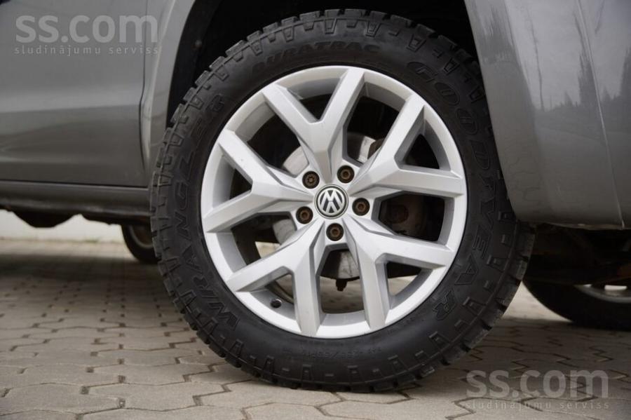 Pelēks Volkswagen Amarok 2011 Rīga, ar dzinēja tilpumu 2.00 L un nobraukumu 240 tūkst. km par 10900 €, foto 14 vietnē AUTOMOTO.COM.LV
