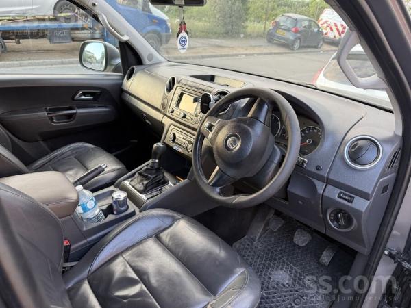 Pelēks Volkswagen Amarok 2011 Rīga, ar dzinēja tilpumu 2.00 L un nobraukumu 435 tūkst. km par 4800 €, foto 5 vietnē AUTOMOTO.COM.LV