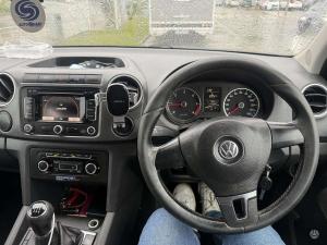 Grey Volkswagen Amarok 2011 in Riga, with an engine capacity of 1.97 L and mileage of 270 thousand km for 4800 €, photo 6 on AUTOMOTO.COM.LV