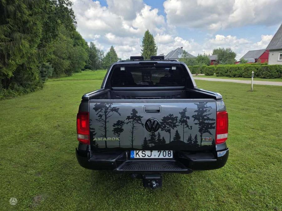 Pelēks Volkswagen Amarok 2012 Šilalė, ar dzinēja tilpumu 1.97 L un nobraukumu 245 tūkst. km par 14950 €, foto 6 vietnē AUTOMOTO.COM.LV