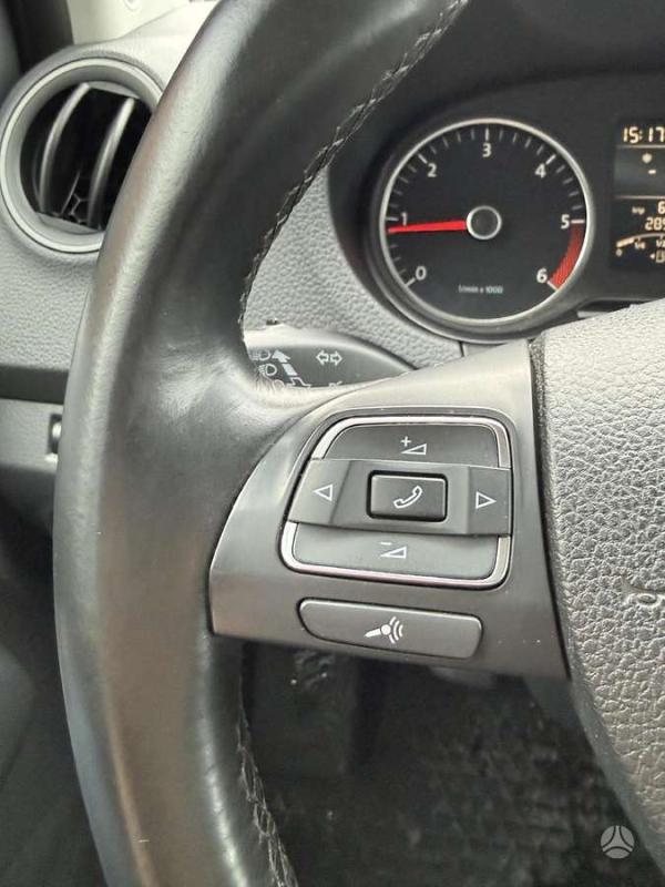 Pelēks Volkswagen Amarok 2013 Kauņa, ar dzinēja tilpumu 1.97 L un nobraukumu 289 tūkst. km par 12990 €, foto 11 vietnē AUTOMOTO.COM.LV