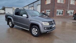 Pelēks Volkswagen Amarok 2015 Šauļi, ar dzinēja tilpumu 1.97 L un nobraukumu 160 tūkst. km par 14800 €, foto  vietnē AUTOMOTO.COM.LV