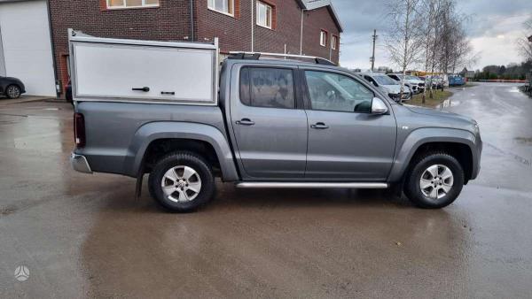 Pelēks Volkswagen Amarok 2015 Šauļi, ar dzinēja tilpumu 1.97 L un nobraukumu 160 tūkst. km par 14800 €, foto 4 vietnē AUTOMOTO.COM.LV