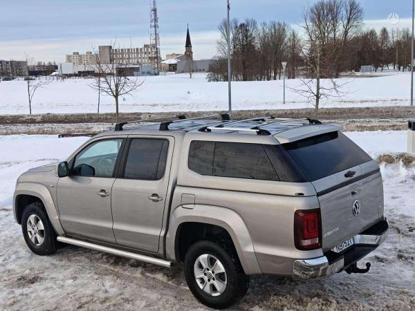 Grey Volkswagen Amarok 2015 in Mazeikiai, with an engine capacity of 1.97 L and mileage of 160 thousand km for 14500 €, photo 7 on AUTOMOTO.COM.LV