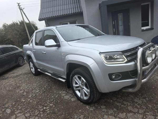 Pelēks Volkswagen Amarok 2016 Kauņa, ar dzinēja tilpumu 1.97 L un nobraukumu 241 tūkst. km par 14400 €, foto 10 vietnē AUTOMOTO.COM.LV