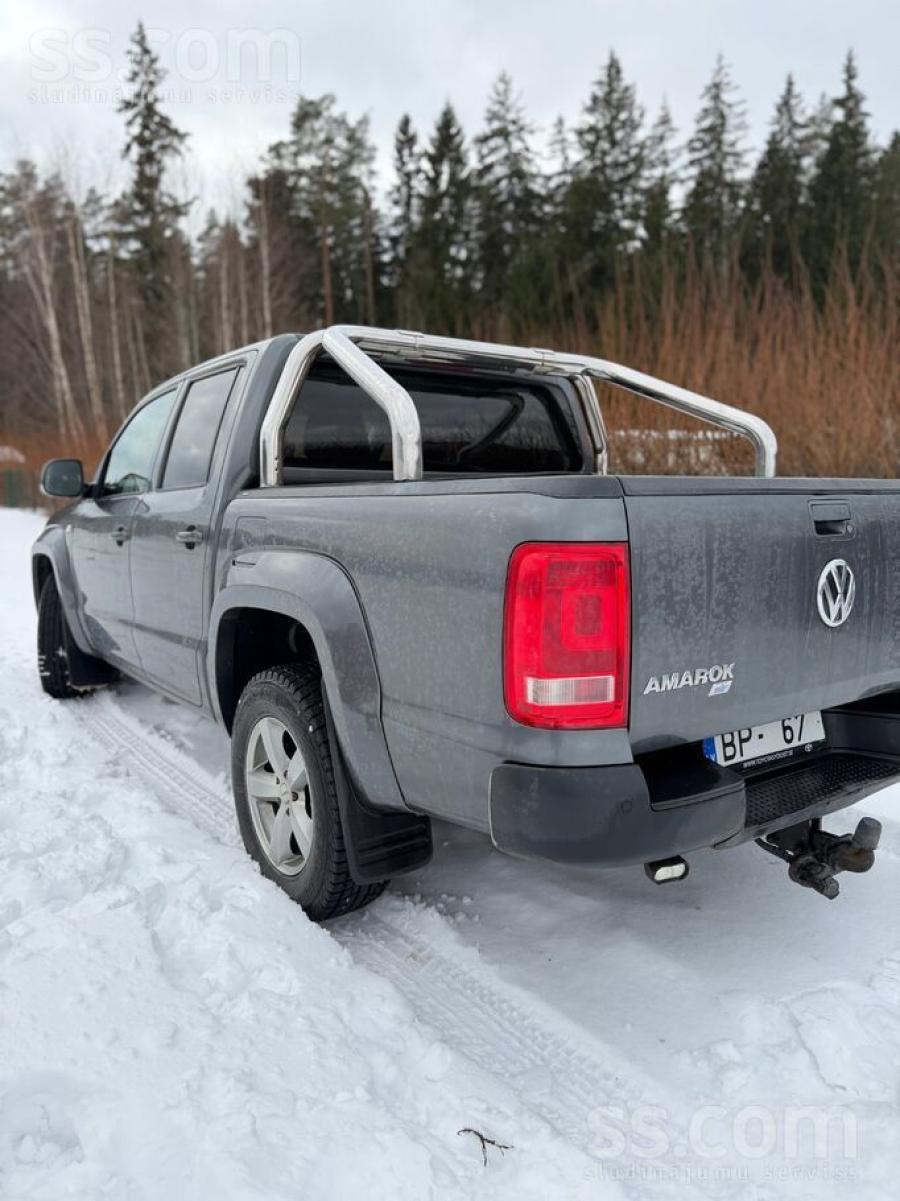Pelēks Volkswagen Amarok 2017 Rīga, ar dzinēja tilpumu 3.00 L un nobraukumu 312 tūkst. km par 17450 €, foto 7 vietnē AUTOMOTO.COM.LV