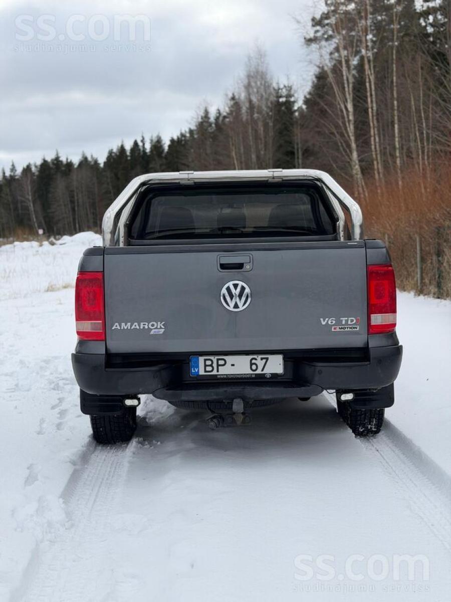 Pelēks Volkswagen Amarok 2017 Rīga, ar dzinēja tilpumu 3.00 L un nobraukumu 312 tūkst. km par 17450 €, foto 11 vietnē AUTOMOTO.COM.LV