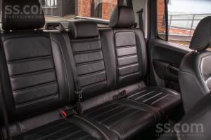 Pelēks Volkswagen Amarok 2017 Jēkabpils, ar dzinēja tilpumu 3.00 L un nobraukumu 310 tūkst. km par 16995 €, foto 17 vietnē AUTOMOTO.COM.LV