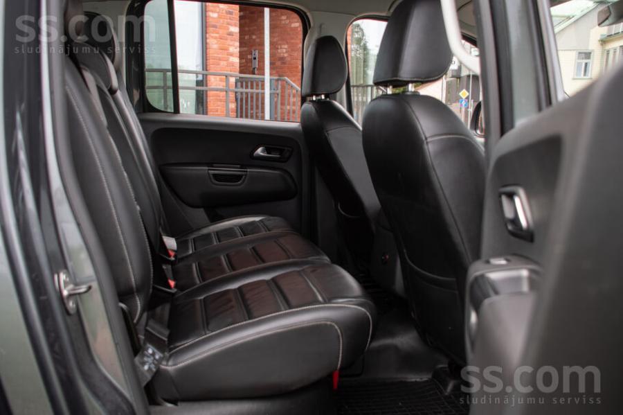 Pelēks Volkswagen Amarok 2017 Rīga, ar dzinēja tilpumu 3.00 L un nobraukumu 310 tūkst. km par 16995 €, foto 13 vietnē AUTOMOTO.COM.LV