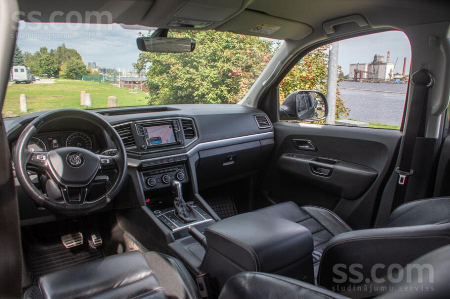 Pelēks Volkswagen Amarok 2017 Rīga, ar dzinēja tilpumu 3.00 L un nobraukumu 310 tūkst. km par 16995 €, foto 15 vietnē AUTOMOTO.COM.LV