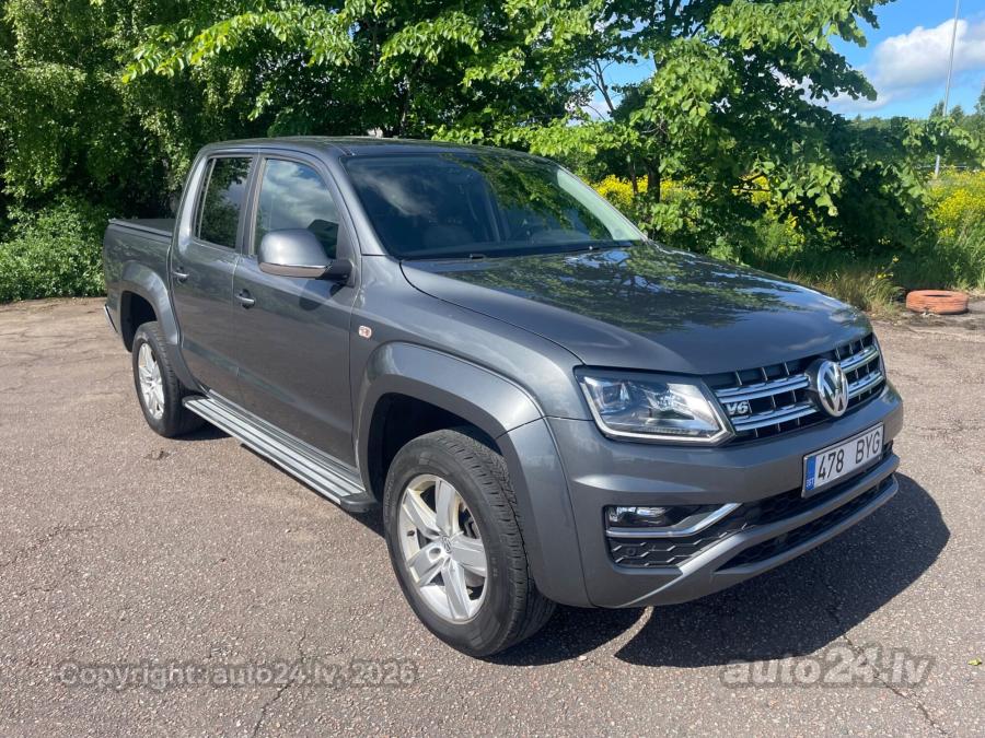 Grey Volkswagen Amarok 2018 in Tallinn, with an engine capacity of 3.00 L and mileage of 200 thousand km for 13490 €, photo 1 on AUTOMOTO.COM.LV