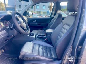 Grey Volkswagen Amarok 2018 in Tallinn, with an engine capacity of 3.00 L and mileage of 200 thousand km for 13490 €, photo 11 on AUTOMOTO.COM.LV
