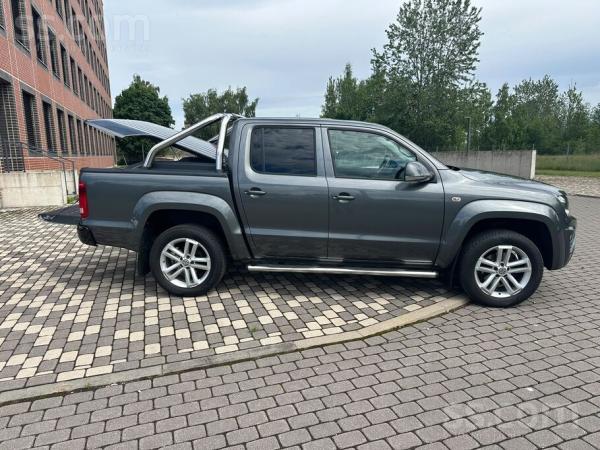 Pelēks Volkswagen Amarok 2018 Rīga, ar dzinēja tilpumu 3.00 L un nobraukumu 113 tūkst. km par 24500 €, foto 4 vietnē AUTOMOTO.COM.LV