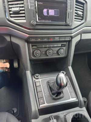 Grey Volkswagen Amarok 2018 in Riga, with an engine capacity of 3.00 L and mileage of 113 thousand km for 24500 €, photo 12 on AUTOMOTO.COM.LV