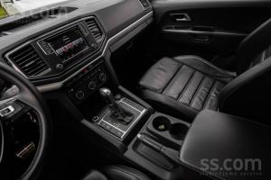 Pelēks Volkswagen Amarok 2018 Jelgava, ar dzinēja tilpumu 3.00 L un nobraukumu 230 tūkst. km par 22800 €, foto 12 vietnē AUTOMOTO.COM.LV