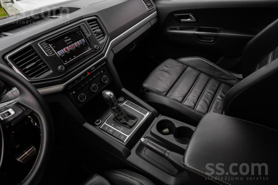 Pelēks Volkswagen Amarok 2018 Jelgava, ar dzinēja tilpumu 3.00 L un nobraukumu 230 tūkst. km par 22800 €, foto 12 vietnē AUTOMOTO.COM.LV