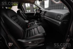 Pelēks Volkswagen Amarok 2018 Jelgava, ar dzinēja tilpumu 3.00 L un nobraukumu 230 tūkst. km par 22800 €, foto 15 vietnē AUTOMOTO.COM.LV
