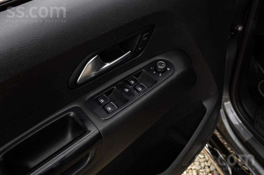 Pelēks Volkswagen Amarok 2018 Jelgava, ar dzinēja tilpumu 3.00 L un nobraukumu 230 tūkst. km par 22800 €, foto 20 vietnē AUTOMOTO.COM.LV