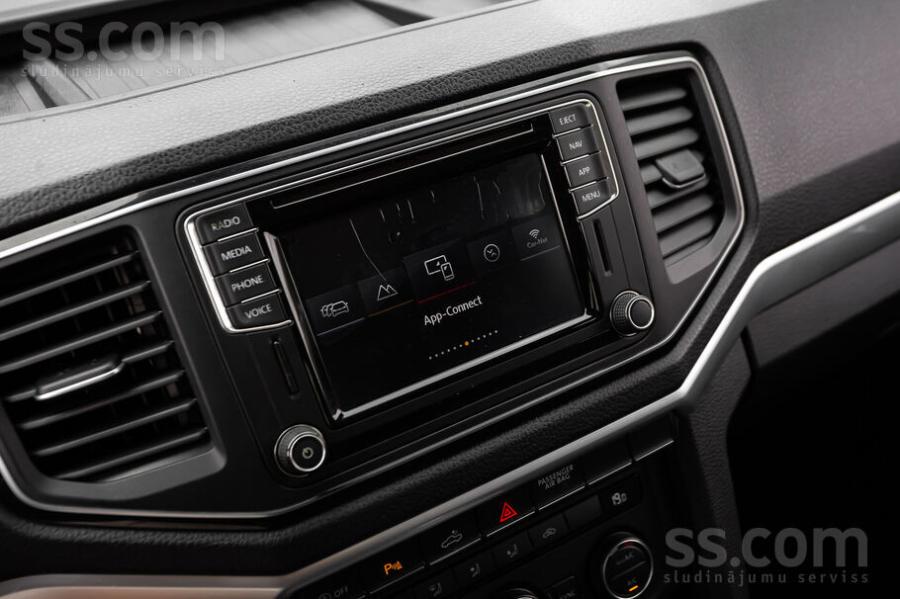 Pelēks Volkswagen Amarok 2018 Jelgava, ar dzinēja tilpumu 3.00 L un nobraukumu 230 tūkst. km par 22800 €, foto 24 vietnē AUTOMOTO.COM.LV