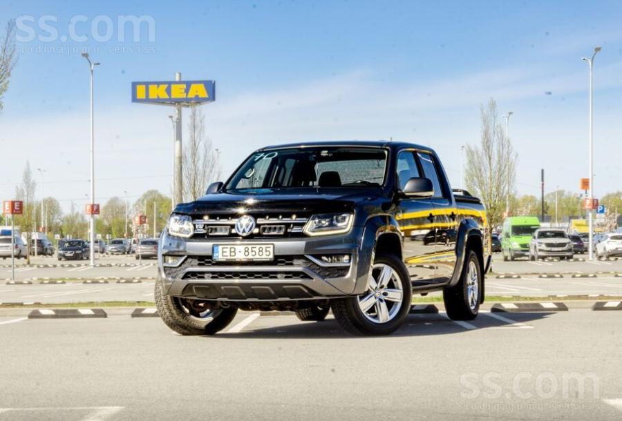 Grey Volkswagen Amarok 2018 in Riga, with an engine capacity of 3.00 L and mileage of 294 thousand km for 17190 €, photo 1 on AUTOMOTO.COM.LV