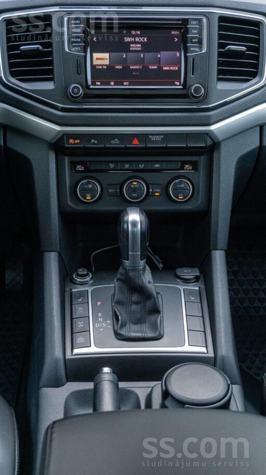 Grey Volkswagen Amarok 2018 in Riga, with an engine capacity of 3.00 L and mileage of 294 thousand km for 17190 €, photo 13 on AUTOMOTO.COM.LV