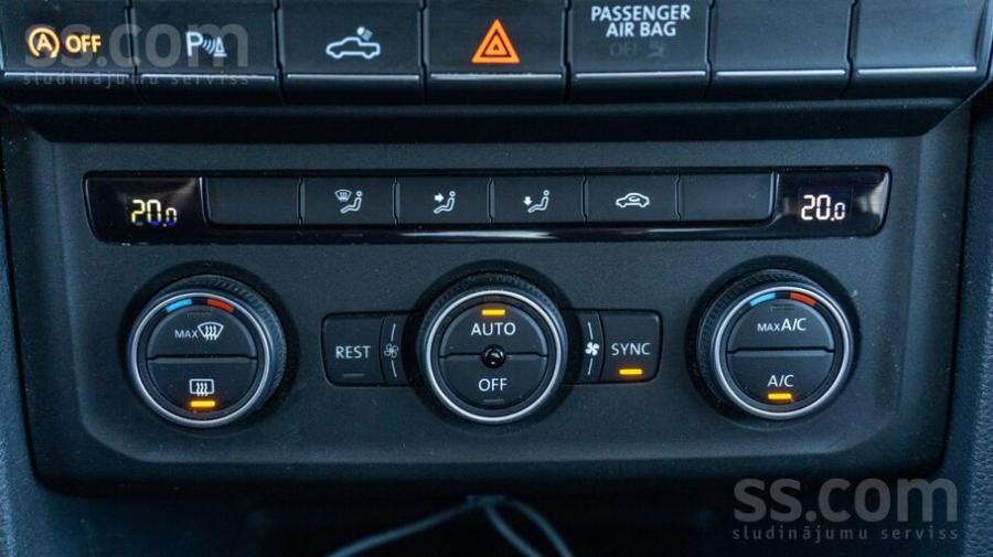 Grey Volkswagen Amarok 2018 in Riga, with an engine capacity of 3.00 L and mileage of 294 thousand km for 17190 €, photo 17 on AUTOMOTO.COM.LV