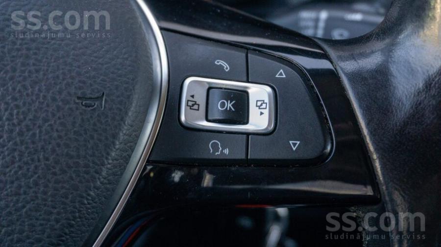 Grey Volkswagen Amarok 2018 in Riga, with an engine capacity of 3.00 L and mileage of 294 thousand km for 17190 €, photo 20 on AUTOMOTO.COM.LV