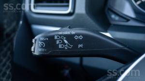 Grey Volkswagen Amarok 2018 in Riga, with an engine capacity of 3.00 L and mileage of 294 thousand km for 17190 €, photo 24 on AUTOMOTO.COM.LV