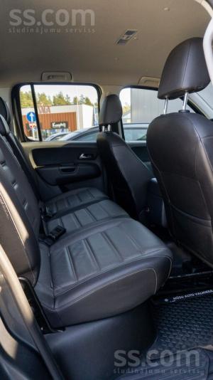 Grey Volkswagen Amarok 2018 in Riga, with an engine capacity of 3.00 L and mileage of 294 thousand km for 17190 €, photo 29 on AUTOMOTO.COM.LV
