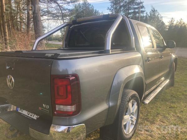 Pelēks Volkswagen Amarok 2019 Rīga, ar dzinēja tilpumu 3.00 L un nobraukumu 282 tūkst. km par 18000 €, foto 4 vietnē AUTOMOTO.COM.LV