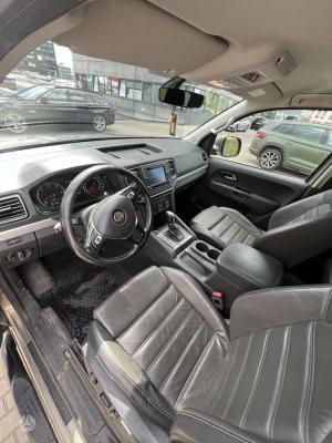 Pelēks Volkswagen Amarok 2019 Viļņa, ar dzinēja tilpumu 2.97 L un nobraukumu 257 tūkst. km par 20000 €, foto 8 vietnē AUTOMOTO.COM.LV