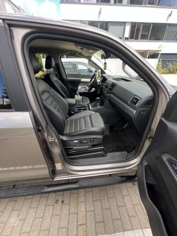 Grey Volkswagen Amarok 2019 in Vilnius, with an engine capacity of 2.97 L and mileage of 257 thousand km for 20000 €, photo 10 on AUTOMOTO.COM.LV