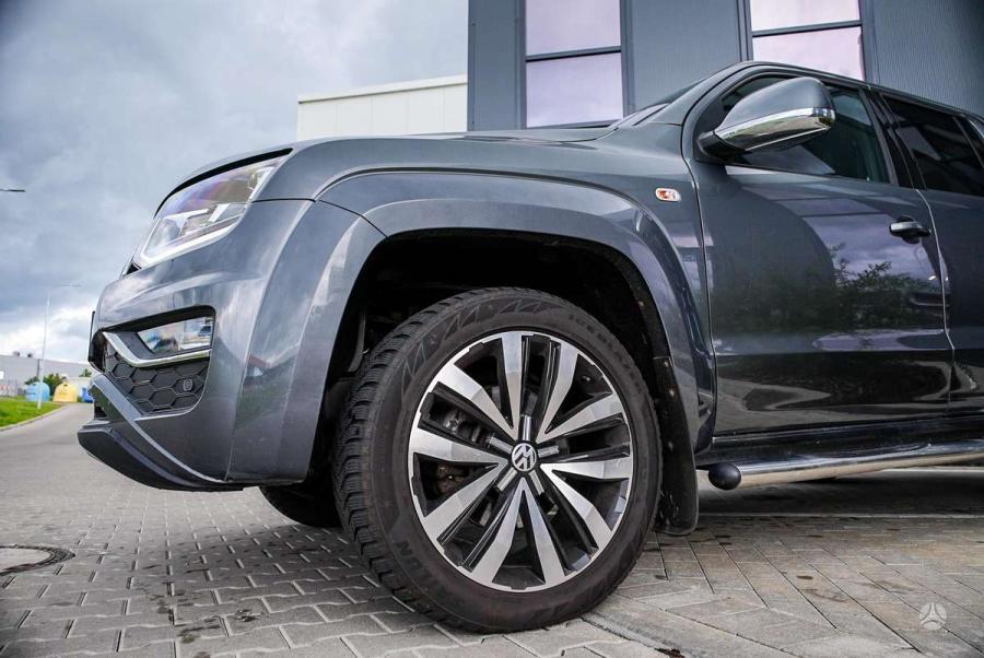 Pelēks Volkswagen Amarok 2019 Kauņa, ar dzinēja tilpumu 2.97 L un nobraukumu 191 tūkst. km par 23450 €, foto 5 vietnē AUTOMOTO.COM.LV