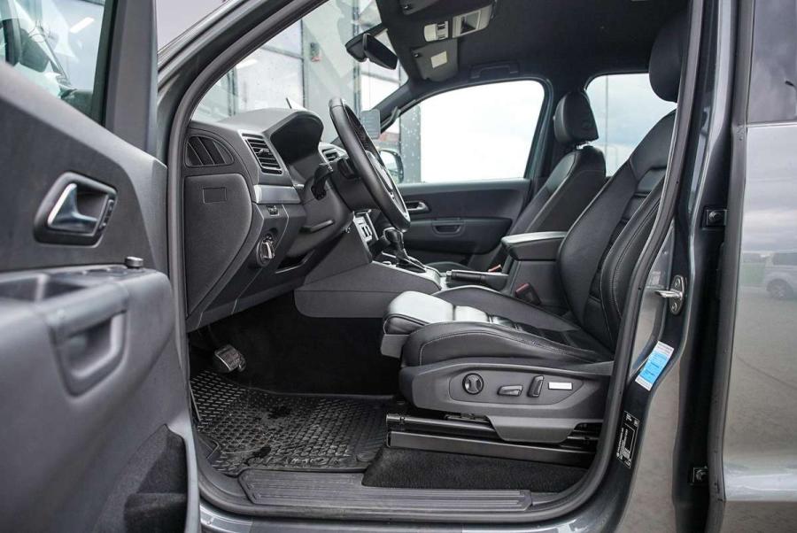 Pelēks Volkswagen Amarok 2019 Kauņa, ar dzinēja tilpumu 2.97 L un nobraukumu 191 tūkst. km par 23450 €, foto 21 vietnē AUTOMOTO.COM.LV