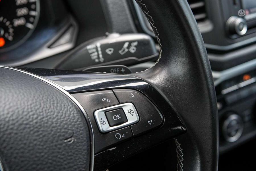 Pelēks Volkswagen Amarok 2019 Kauņa, ar dzinēja tilpumu 2.97 L un nobraukumu 191 tūkst. km par 23450 €, foto 26 vietnē AUTOMOTO.COM.LV