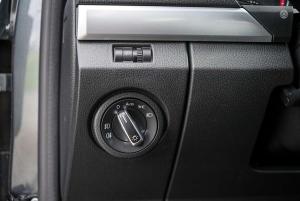 Pelēks Volkswagen Amarok 2019 Kauņa, ar dzinēja tilpumu 2.97 L un nobraukumu 191 tūkst. km par 23450 €, foto 27 vietnē AUTOMOTO.COM.LV