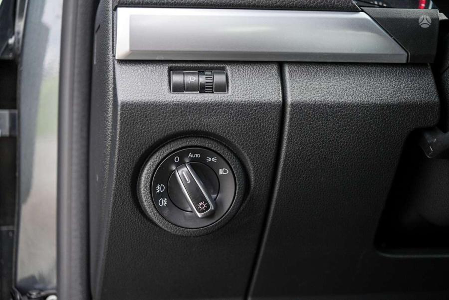 Pelēks Volkswagen Amarok 2019 Kauņa, ar dzinēja tilpumu 2.97 L un nobraukumu 191 tūkst. km par 23450 €, foto 27 vietnē AUTOMOTO.COM.LV