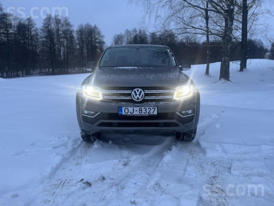 Grey Volkswagen Amarok 2020 in Limbazi, with an engine capacity of 3.00 L and mileage of 258 thousand km for 23500 €, photo 2 on AUTOMOTO.COM.LV