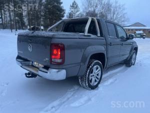 Grey Volkswagen Amarok 2020 in Limbazi, with an engine capacity of 3.00 L and mileage of 258 thousand km for 23500 €, photo 8 on AUTOMOTO.COM.LV