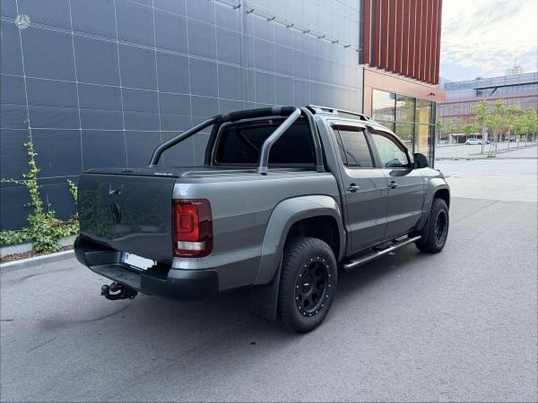 Grey Volkswagen Amarok 2020 in Klaipeda, with an engine capacity of 2.97 L and mileage of 142 thousand km for 28500 €, photo 3 on AUTOMOTO.COM.LV