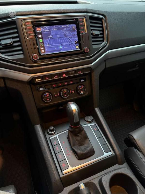 Grey Volkswagen Amarok 2020 in Klaipeda, with an engine capacity of 2.97 L and mileage of 142 thousand km for 28500 €, photo 9 on AUTOMOTO.COM.LV