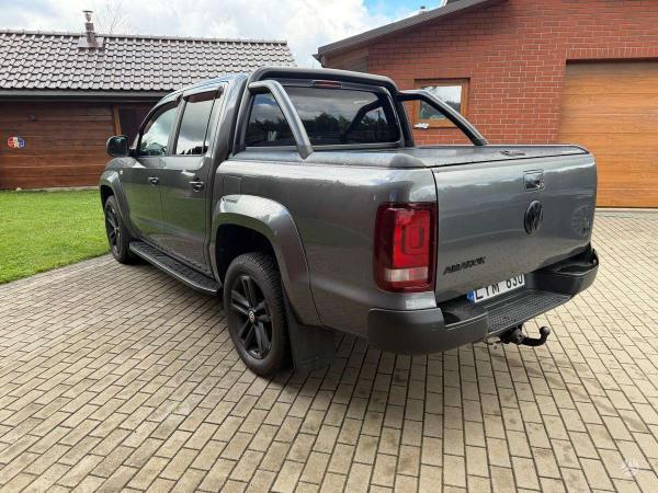 Grey Volkswagen Amarok 2020 in Alytus, with an engine capacity of 2.97 L and mileage of 180 thousand km for 27225 €, photo 4 on AUTOMOTO.COM.LV