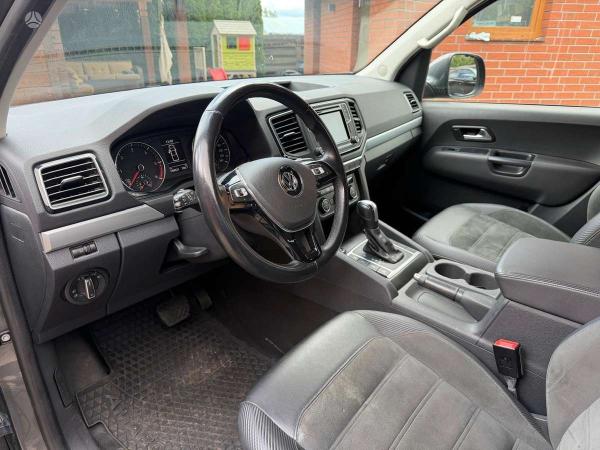 Grey Volkswagen Amarok 2020 in Alytus, with an engine capacity of 2.97 L and mileage of 180 thousand km for 27225 €, photo 6 on AUTOMOTO.COM.LV