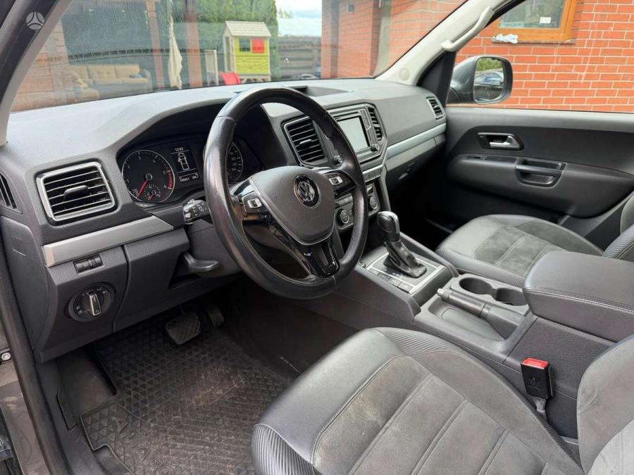 Grey Volkswagen Amarok 2020 in Alytus, with an engine capacity of 2.97 L and mileage of 180 thousand km for 27225 €, photo 6 on AUTOMOTO.COM.LV