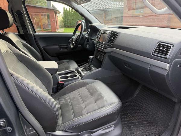 Grey Volkswagen Amarok 2020 in Alytus, with an engine capacity of 2.97 L and mileage of 180 thousand km for 27225 €, photo 7 on AUTOMOTO.COM.LV
