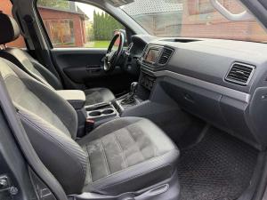 Grey Volkswagen Amarok 2020 in Alytus, with an engine capacity of 2.97 L and mileage of 180 thousand km for 27225 €, photo 7 on AUTOMOTO.COM.LV