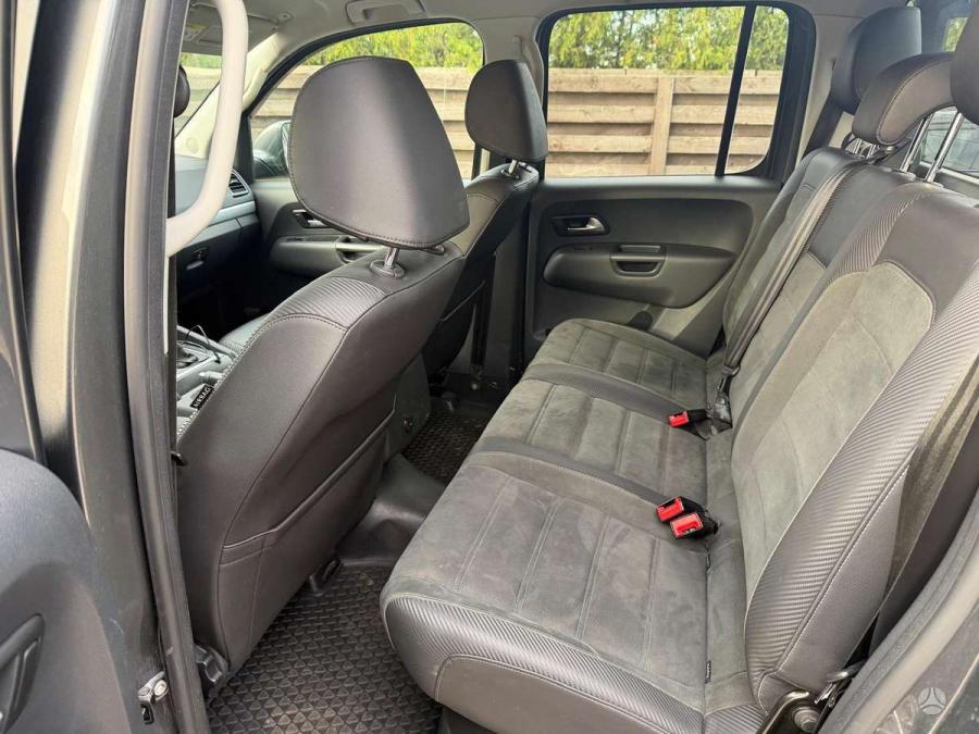 Grey Volkswagen Amarok 2020 in Alytus, with an engine capacity of 2.97 L and mileage of 180 thousand km for 27225 €, photo 8 on AUTOMOTO.COM.LV